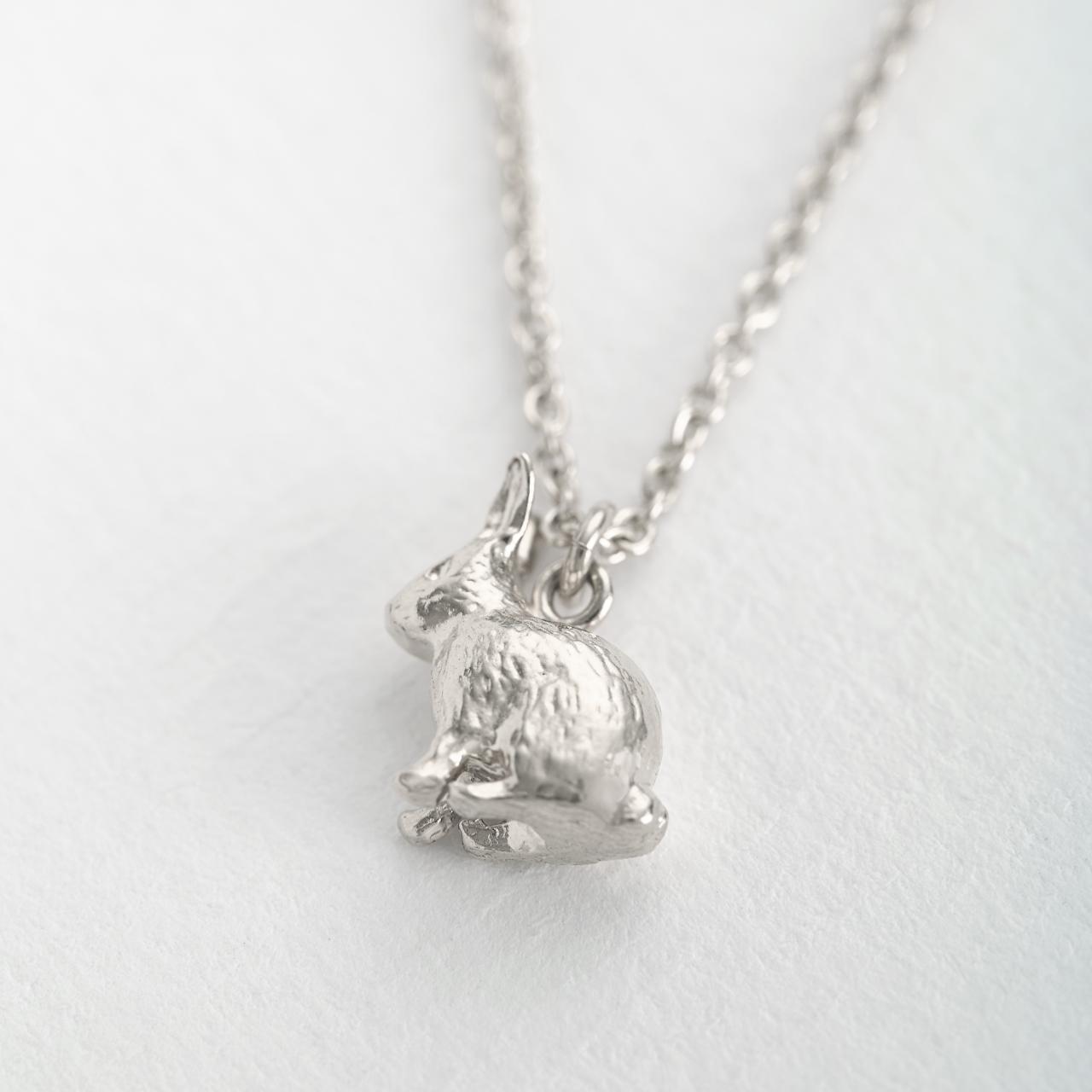 Alex Monroe Sitting Bunny Necklace Silver – The Hambledon