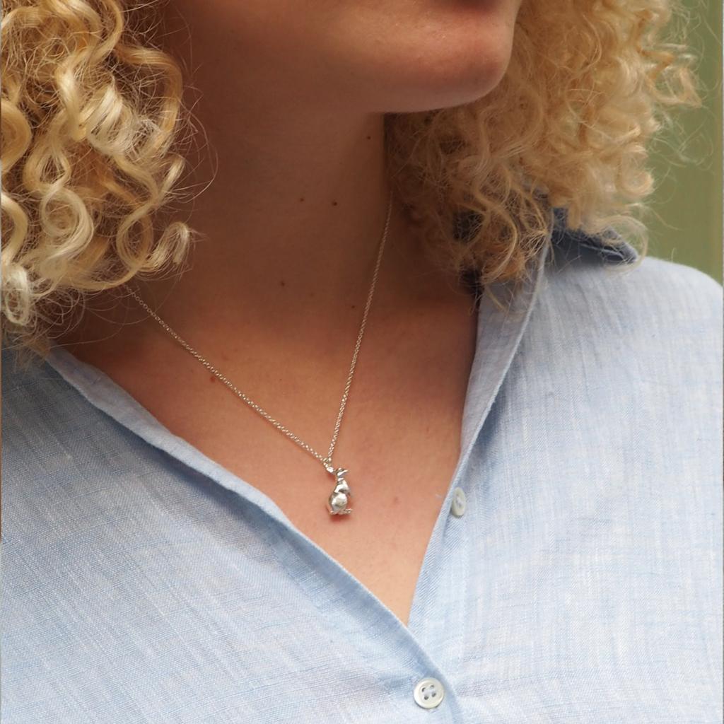 Alex Monroe White Rabbit Necklace Silver – The Hambledon