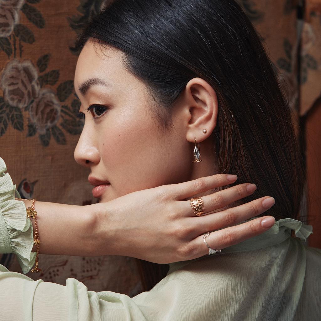 Alex Monroe Cowslip Hook Earrings – The Hambledon